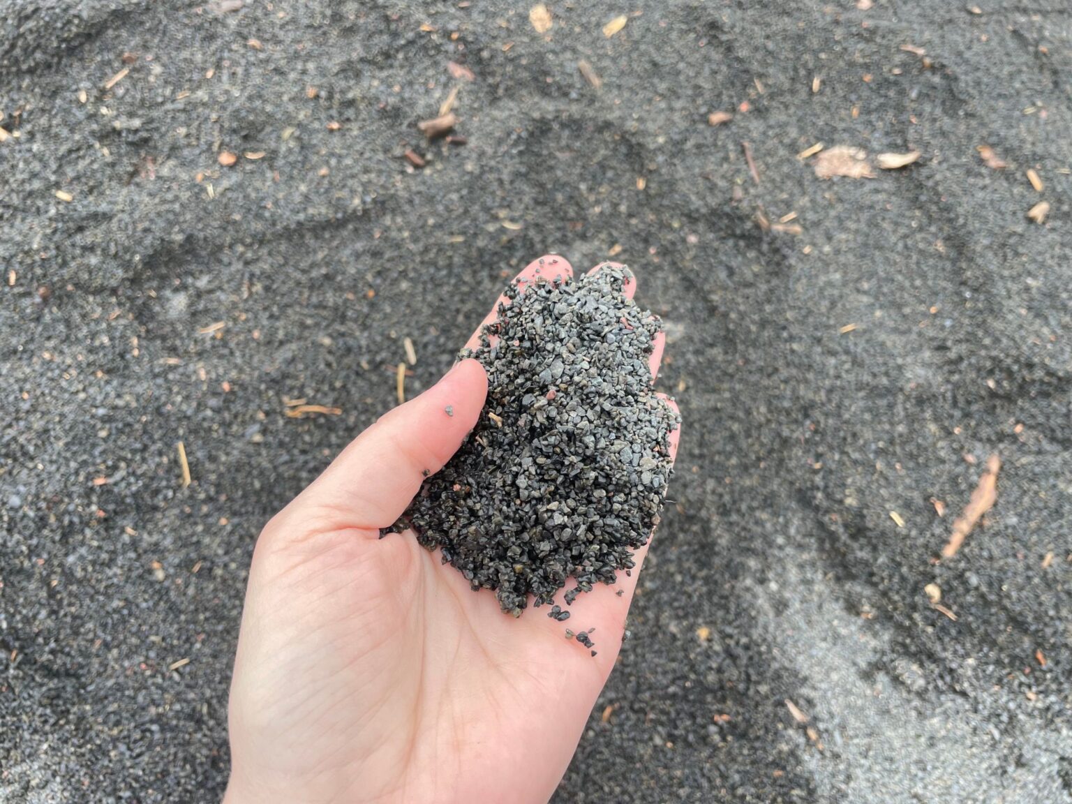 Black Beach, Minnesota: Visit This Unique North Shore Stop – Journey ...