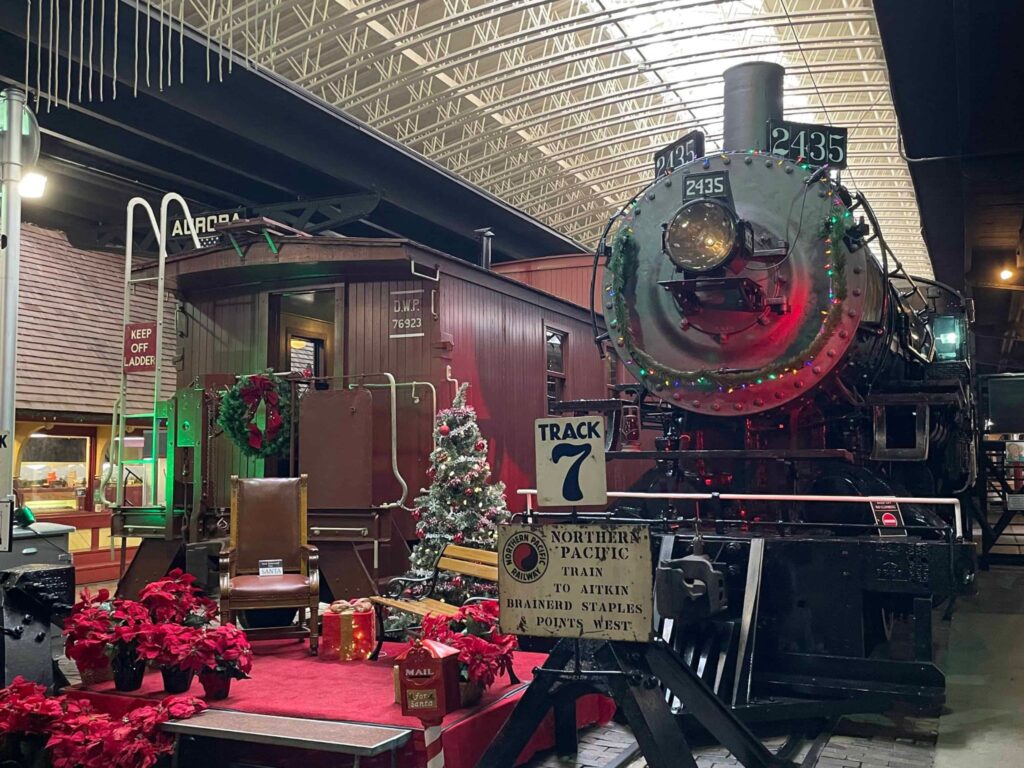 19 Great Things to Do in Duluth, MN in Winter and For the Holidays ...